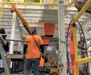 Compass Systems | Pneumatic and Steel Hinged Belt Materials Handling ...
